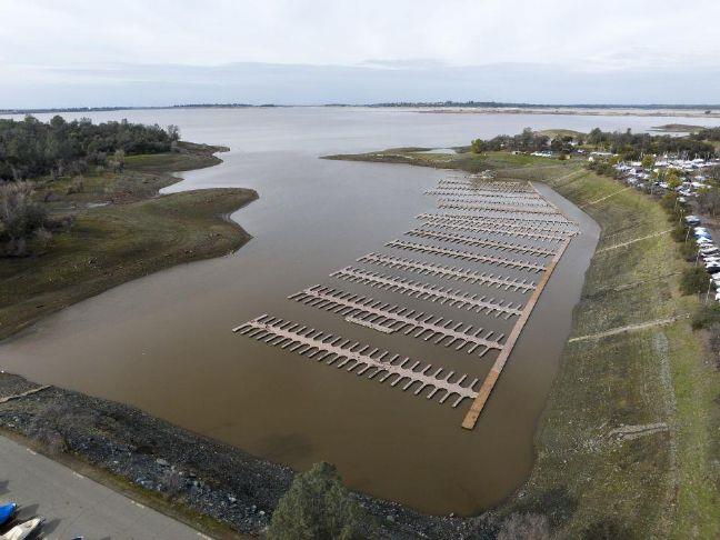 folsom lake level